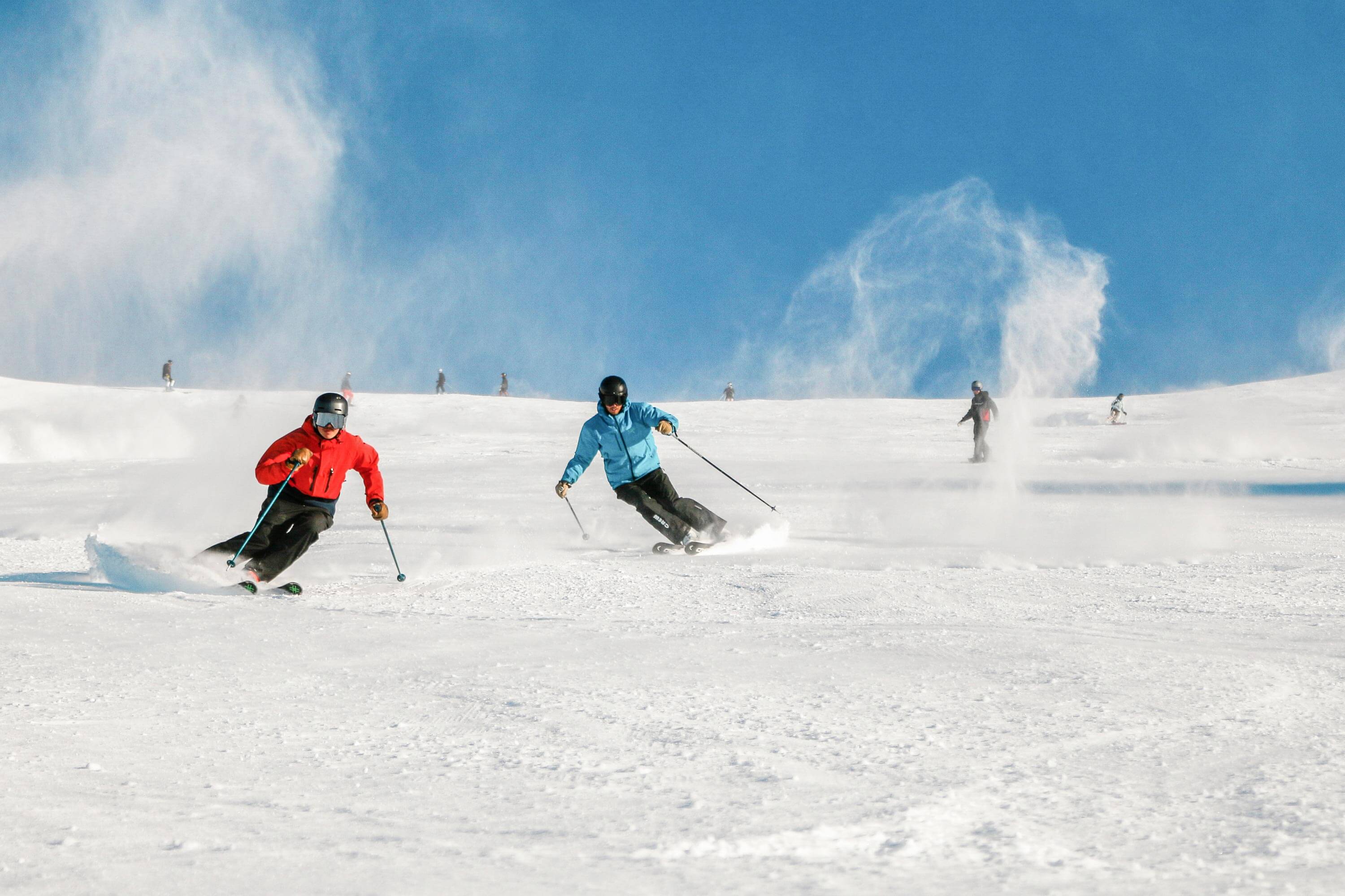 Group Ski & Board | Ski Holiday | travel&co.